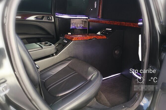 Lincoln Strecth Limousine with Wi Fi on board - FAQ