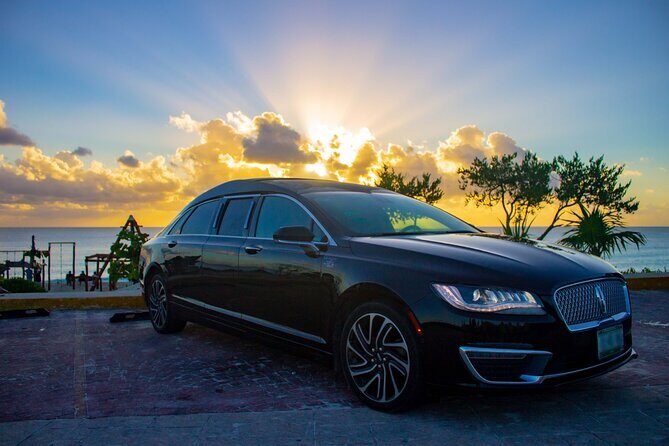 Lincoln Stretch Limo from Akumal to Cancun Airport - Key Points
