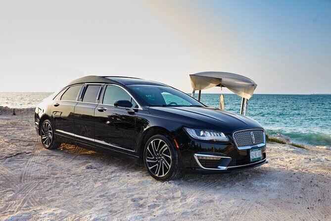 Lincoln Stretch Limo from Tulum to Cancun Airport - Key Points