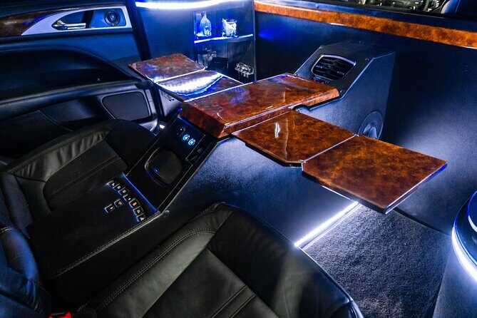 Lincoln Stretch Limo from Tulum to Cancun Airport - What Makes This Transfer Special?
