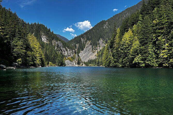 Lindeman and Chilliwack Lakes Sightseeing Tour - Detailed Breakdown of the Itinerary