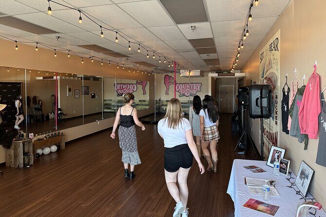 Line Dance Lesson in Nashville - Who Should Consider This Activity?