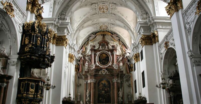 Linz Old Town Highlights Walking Tour with Pöstlingbergbahn - Authentic Experiences and Practical Tips