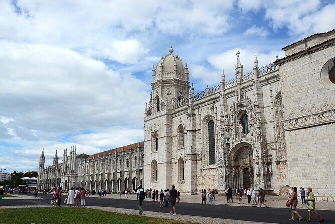 Lisboa: Old Town, New Town & Belem Private Full Day Tour - Who Will Love This Tour?