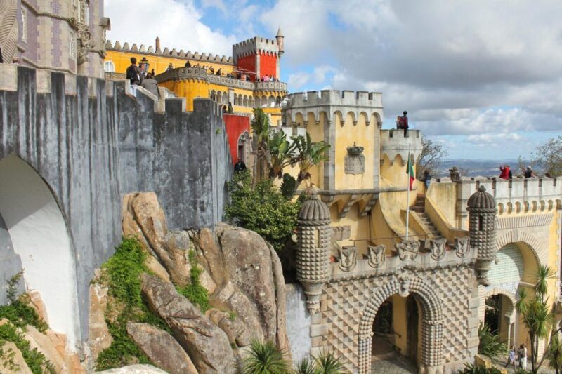 Lisboa: Sintra, Pena Palace, Cascais and Cabo da Roca - What’s Included and What’s Not