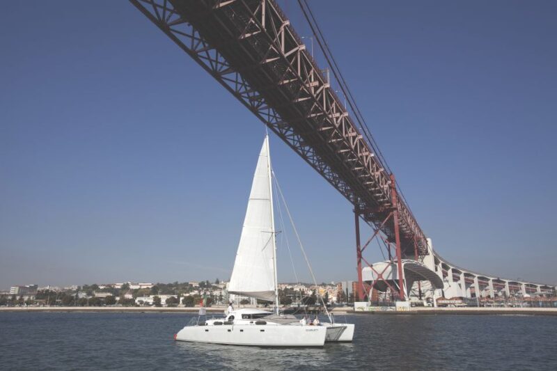 Lisbon 1H Private Tour by SAILBOAT / SAIL or POWER CATAMARAN - The Experience Wrapped Up: Who Will Love This Tour?