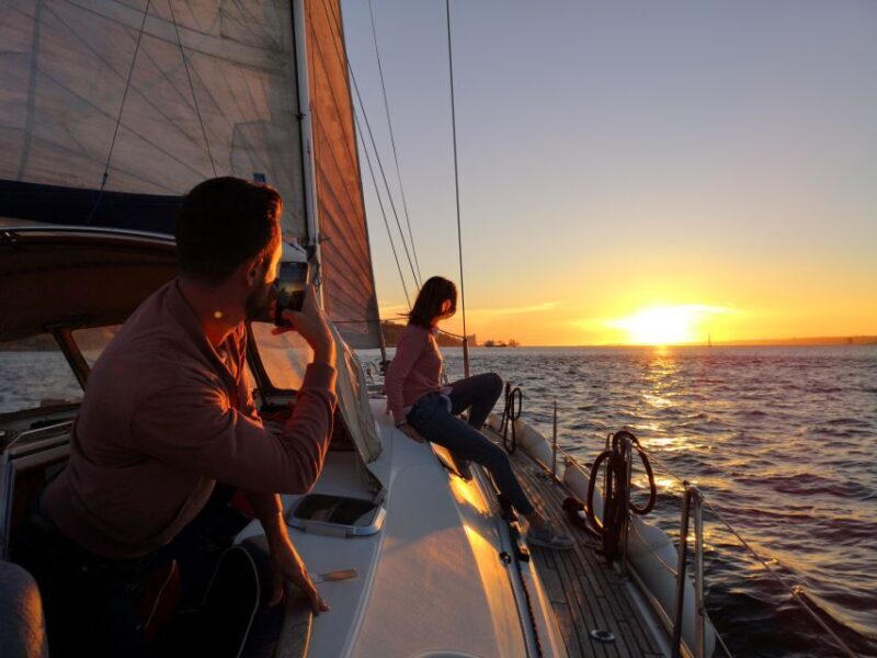 Lisbon: 2-Hour Sunset Sailing Tour on Luxury Sailing Yacht - The Sunset and the Included Sparkling Wine