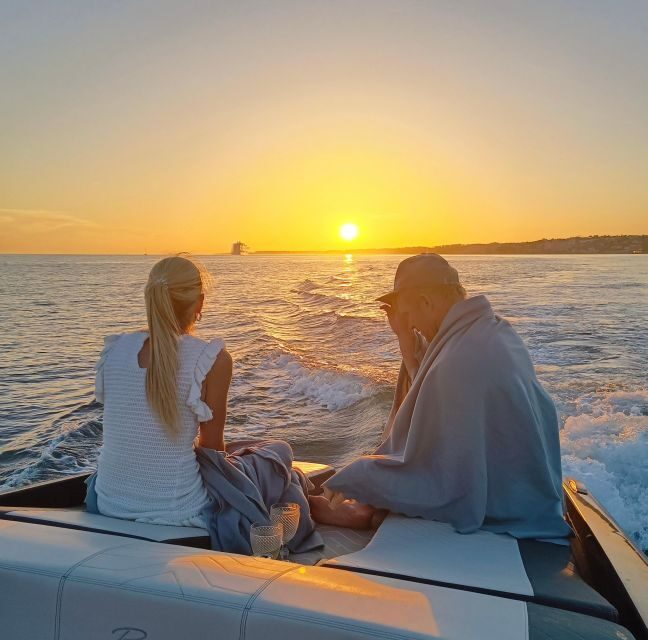 Lisbon 2 Hours Sailing Day Tour and Cruise With Drinks - The Itinerary: A Closer Look