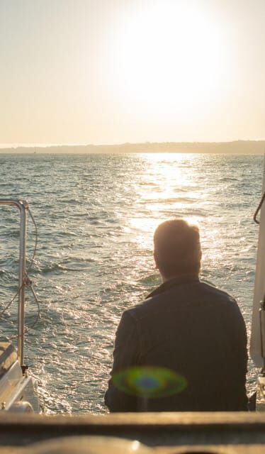 Lisbon 2 Hours Sailing Day Tour and Cruise With Drinks - Who Should Consider This Tour?