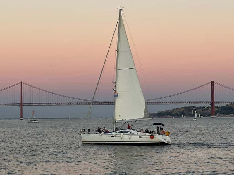 Lisbon: 3-Hour Sail and Dine Sunset Boat Tour - Key Points