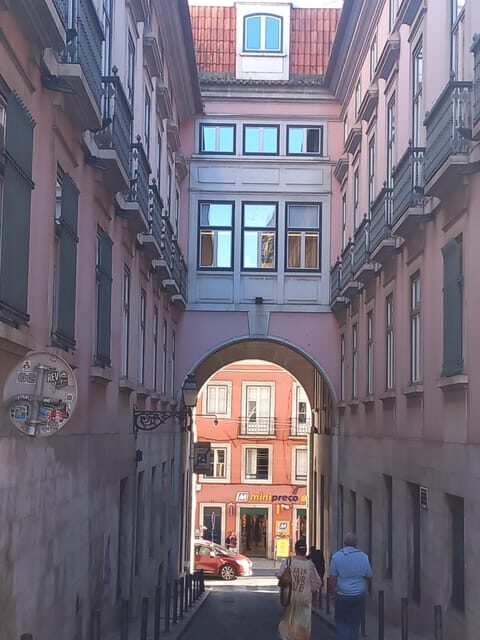 Lisbon: 7 hills Tuk Tuk pivate Tour with Local Guide - The Value of a Private, Guided Experience