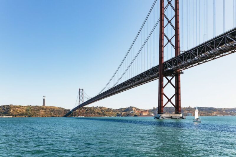 Lisbon: 72/96-Hour Hop-On Hop-Off Bus, Tram & Boat Ticket - What Makes This Tour Special?