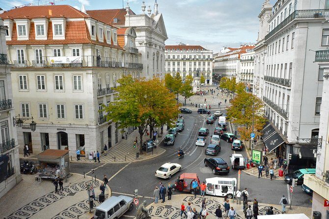 Lisbon : A Walking tour to familiar with History, Stories & Lifestyle - The Viewpoints and The "Must-See" Miradouro