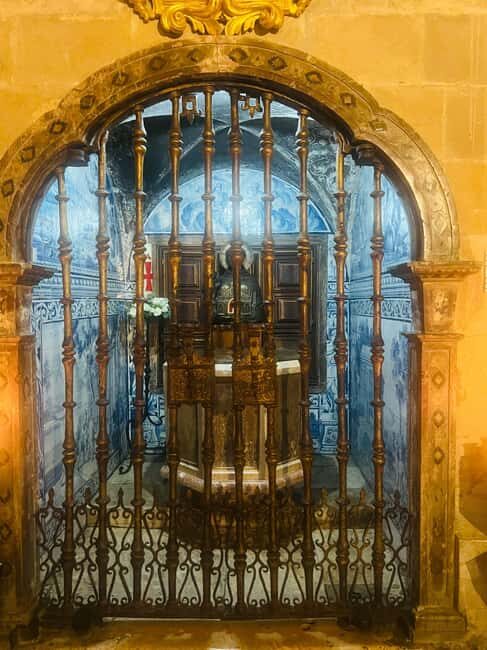 Lisbon: Alfama Old Town, Viewpoints and More TukTuk Tour - Who Will Benefit Most
