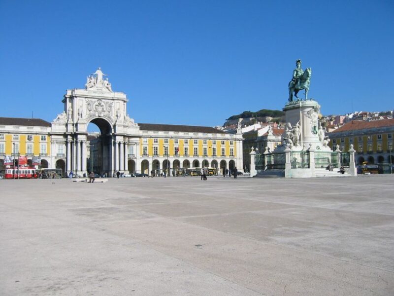 Lisbon and Fatima Sanctuary Full-Day Private Tour - Key Points