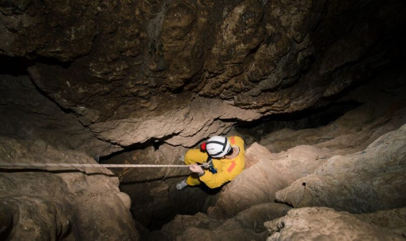 Lisbon: Arrábida Natural Park Cave Tour with Guide - Exploring Arrábida’s Underground World