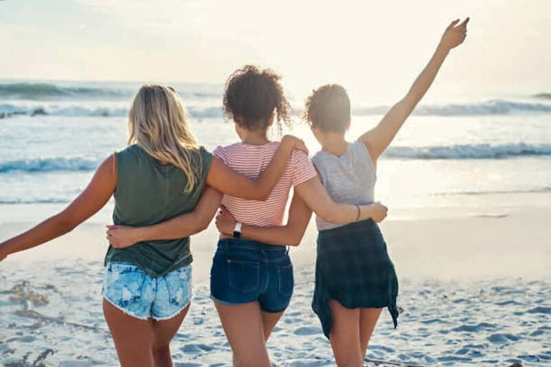 Lisbon: Bachelorette Party Photoshoot Tour - Introducing the Lisbon Bachelorette Party Photoshoot Tour
