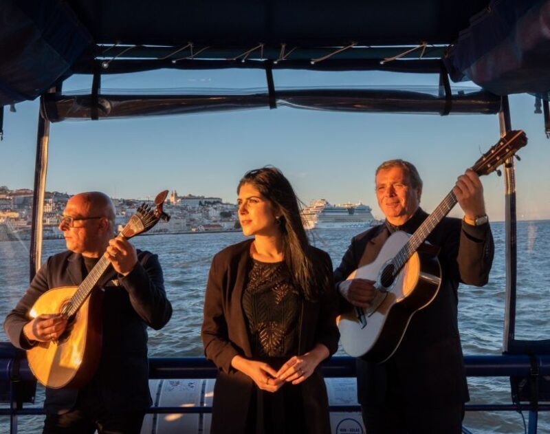 Lisbon: Boat Cruise with Live Fado Performance and a Drink - Comparing Value and Experience