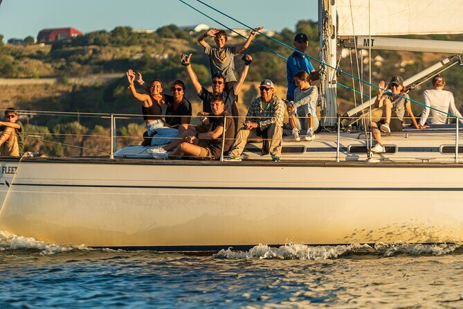 Lisbon boat tour with drinks - Comfort and Practicalities