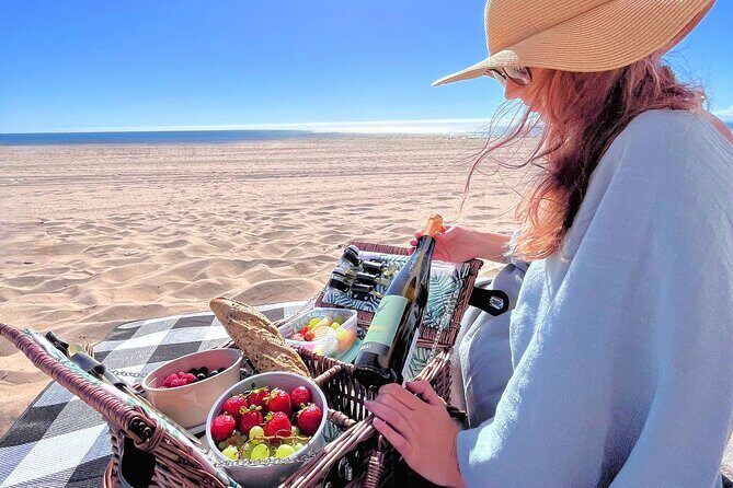Lisbon Brunch Beach Picnic with Beach Set-up and Transfers - An In-Depth Look at the Tour Experience