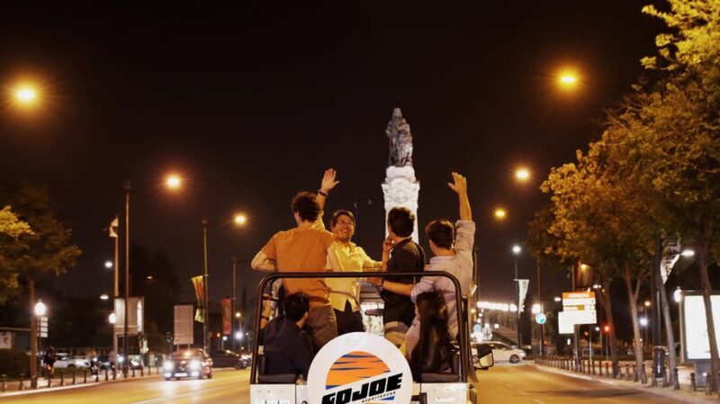 LISBON BY NIGHT in a Vintage Jeep with FOOD & DRINK Tastings - Why Choose the Lisbon by Night Jeep Tour?