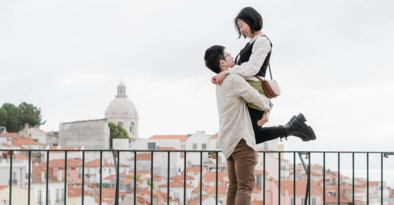 Lisbon: Cinematic Photoshoot with Local Photographer Guide - Key Points