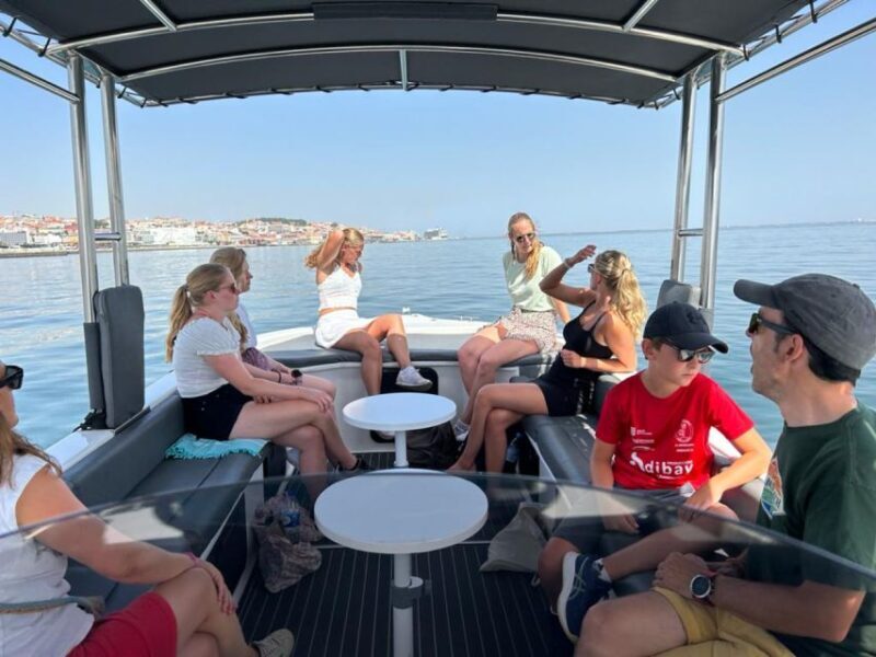 Lisbon: City Boat Cruise Daytime/Sunset/Night with Champagne - Key Points