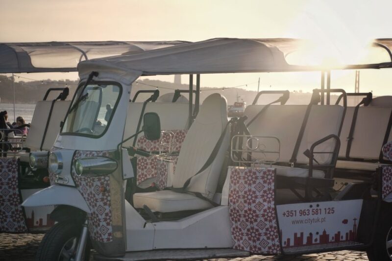 Lisbon: City Highlights Tour by Tuk Tuk - FAQ