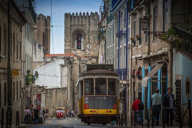 Lisbon city of the seven hills - Private Tour - FAQ