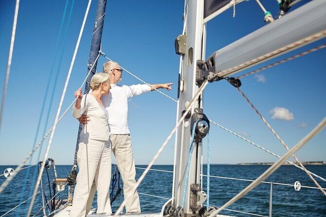 Lisbon Day Boat Tour with wine and guided tour - Why the Experience Works