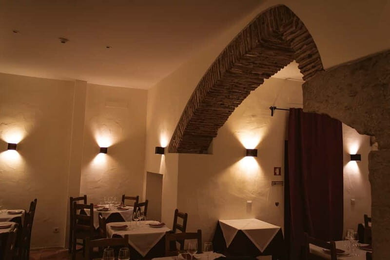 Lisbon: Dinner with Fado Show with the Rising Stars of Fado - Practical Tips for Travelers