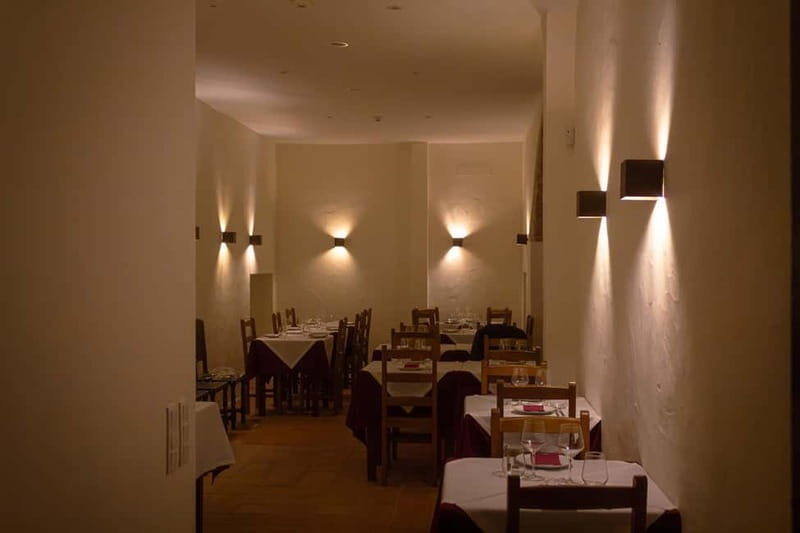 Lisbon: Dinner with Rising Stars of Fado at Canto do Poeta - The Environment and Atmosphere