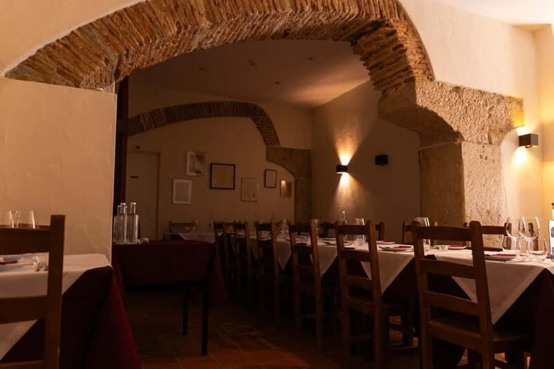 Lisbon: Dinner with Rising Stars of Fado at Canto do Poeta - Who Might Want to Consider Other Options
