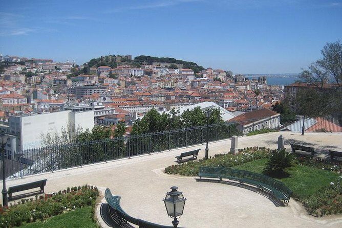 Lisbon experience tailored private tour (half day) - Key Points