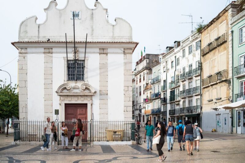 Lisbon: Fado & Food Tour with Live Show & Traditional Dinner - The Authenticity and Value of the Tour