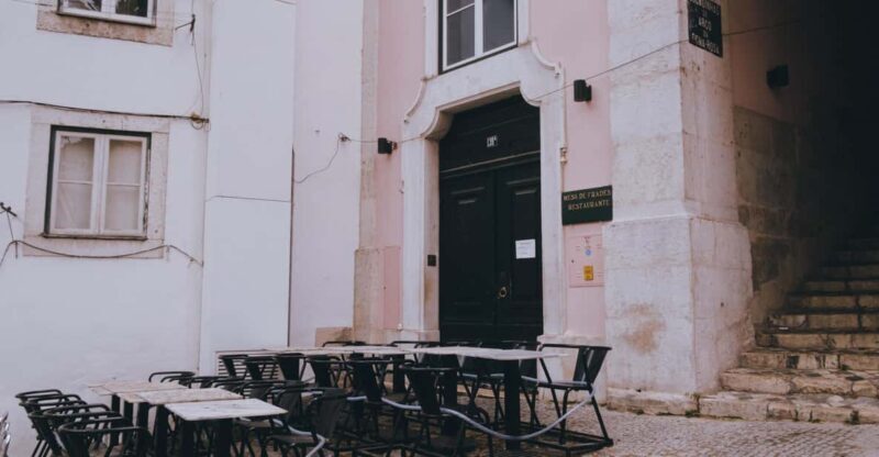 Lisbon: Fado Night with Dinner in a Typical Fado House - The Performance: What to Expect