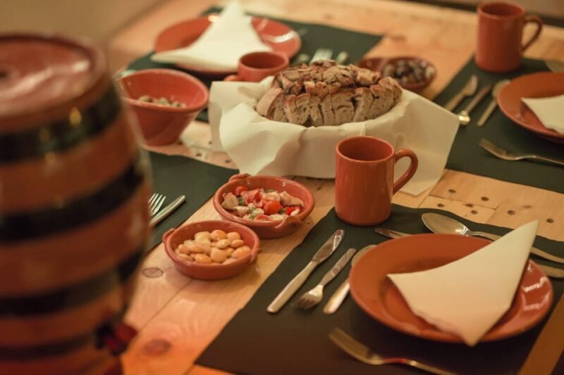 Lisbon: Fado Night with Dinner with Live Performance - What the Reviews Say