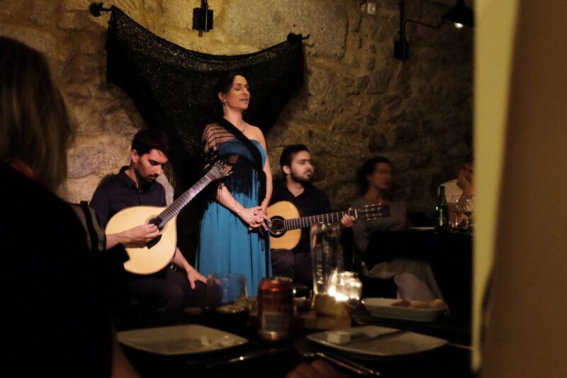 Lisbon: Fado Show and Portuguese Dinner - Key Points
