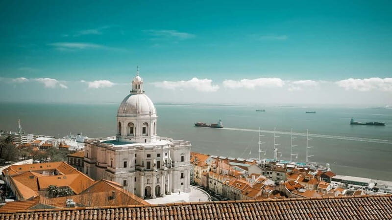 Lisbon Fado Tour: A Magical Tour through Portuguese History - An In-Depth Look at the Lisbon Fado Tour