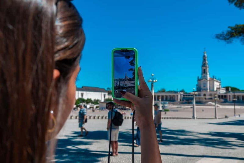 Lisbon: Fátima, Batalha, Nazaré and Óbidos Small-Group Tour - Frequently Asked Questions