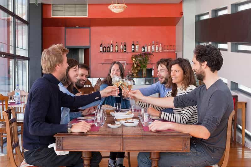 Lisbon : Food & Fado Tour - FAQ