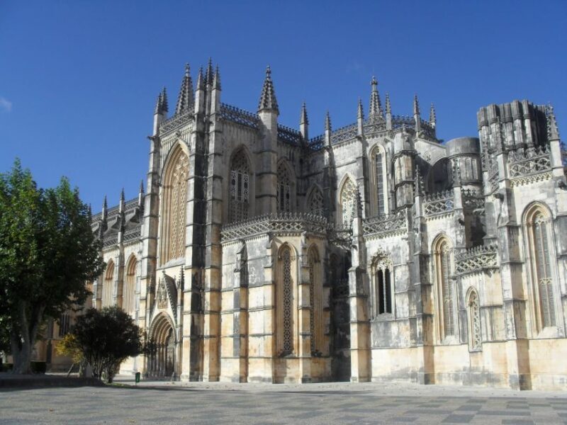 Lisbon: Full-Day Tour of Fátima, Batalha, Nazaré, and Óbidos - The Authentic Experience