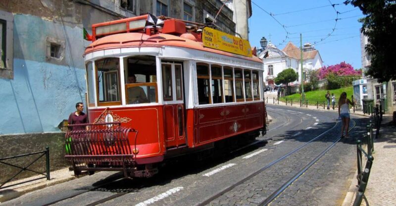 Lisbon Half-Day or Full-Day Small-Group Guided Tour - Why Consider This Tour?