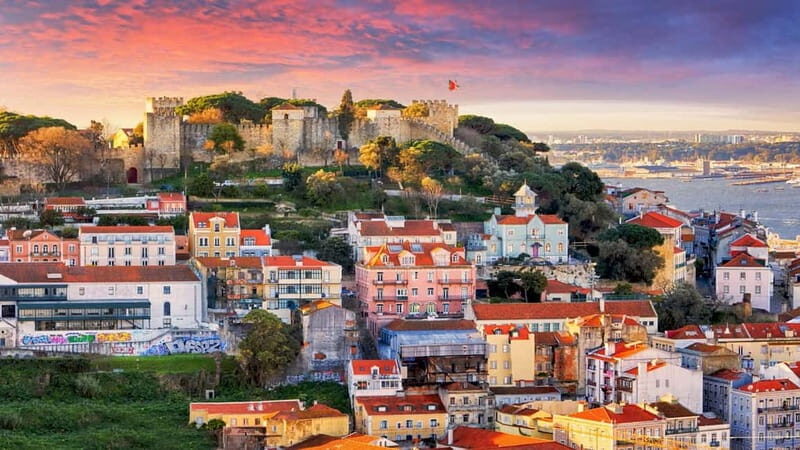 Lisbon: Half-Day Sightseeing Tour - Exploring Historic Streets and the Cathedral