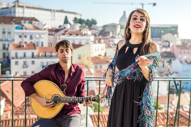 Lisbon Highlights for Newcomers Private Tour - Key Points