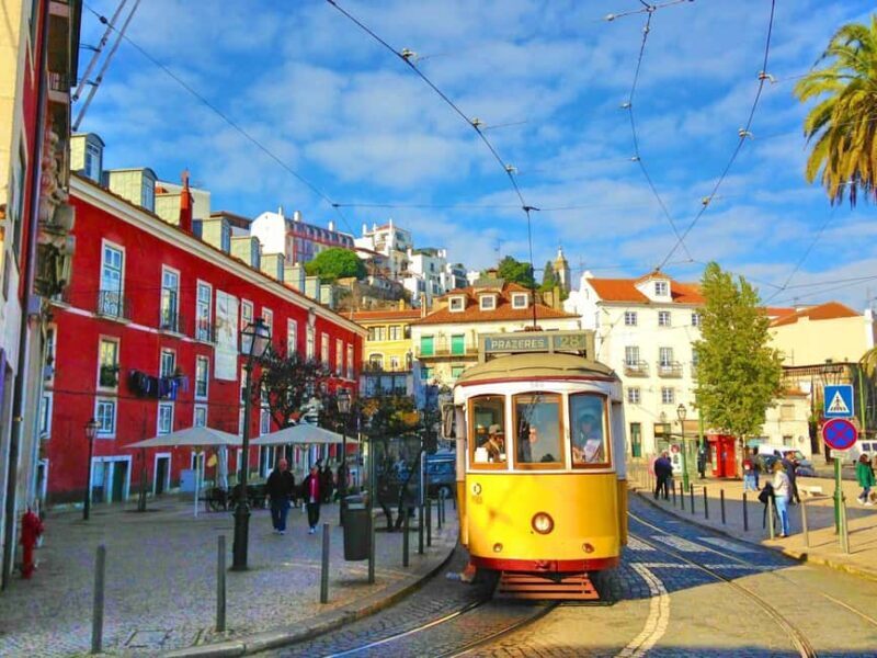 Lisbon Highlights Half Day Tour - FAQ