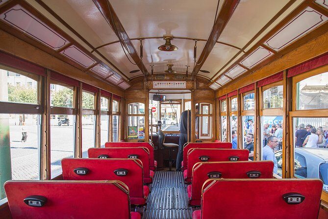 Lisbon Hills Red Tram by Tram 28 route - FAQ