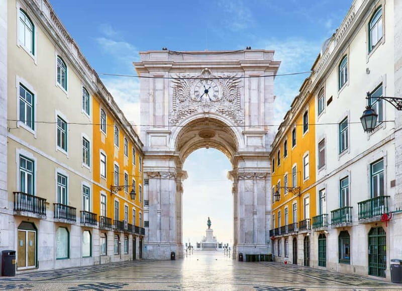 Lisbon: Historical Tour with a vintage Tuk Tuk - The Experience Behind the Wheel