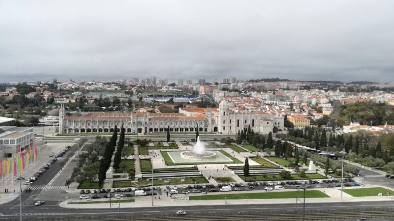 Lisbon: Historical Walking Tour with Jeronimos Monastery - Authentic Traveler Insights