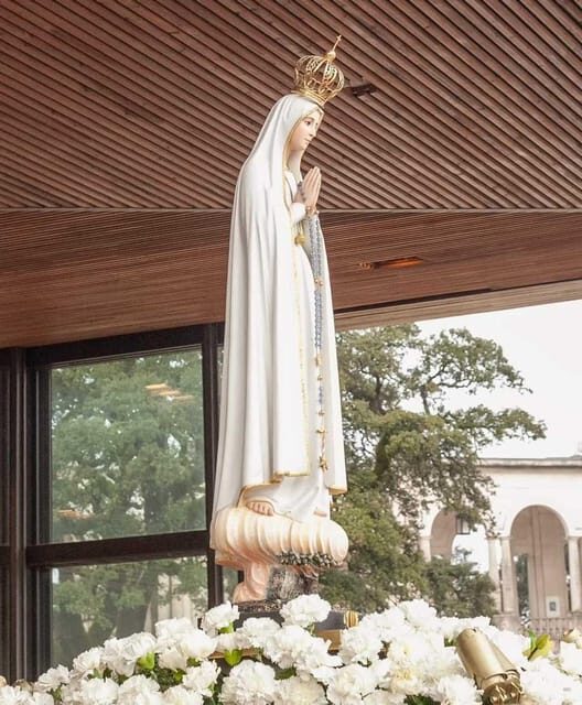 Lisbon: Holy Miracle Church Santarem & Fatima Private Tour - FAQs